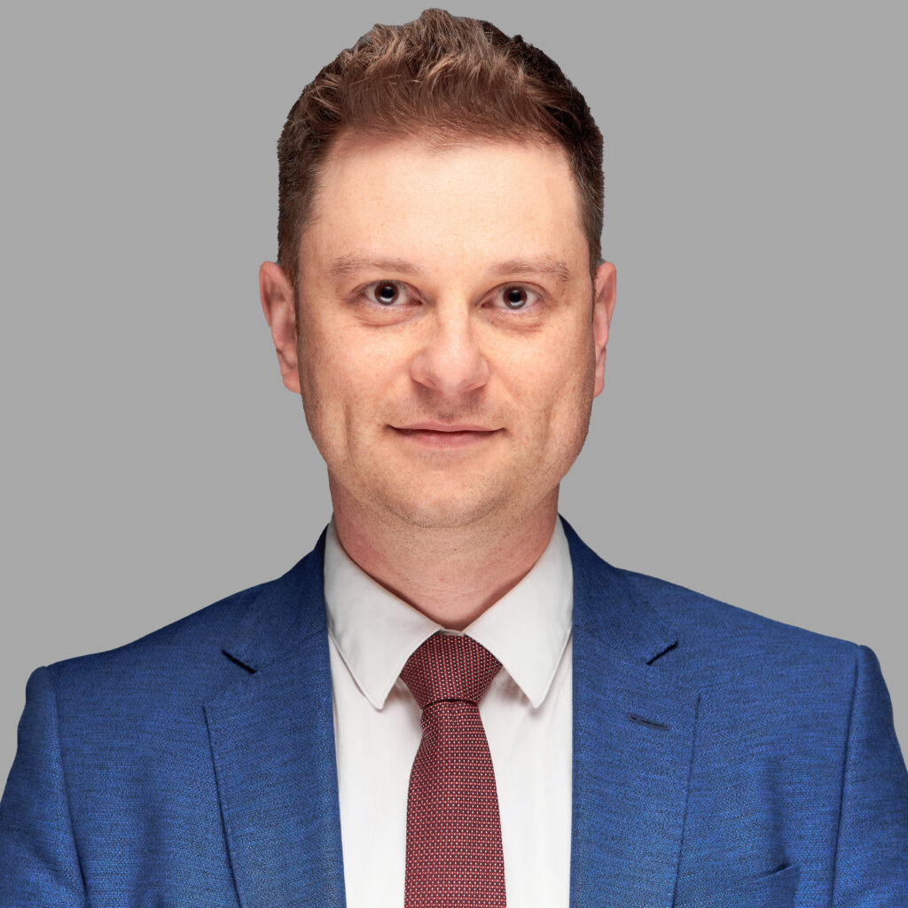 Investment Staff - TRAF
